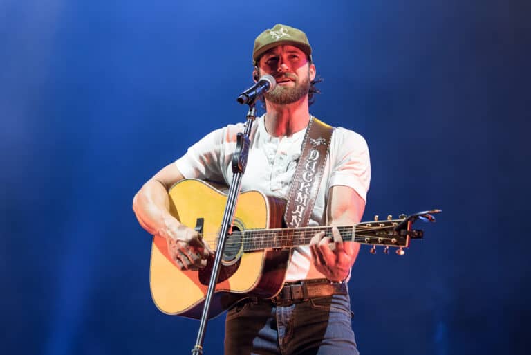 PHOTOS: Riley Green Strips Down To His Boxer Briefs In Debut Gildan ...