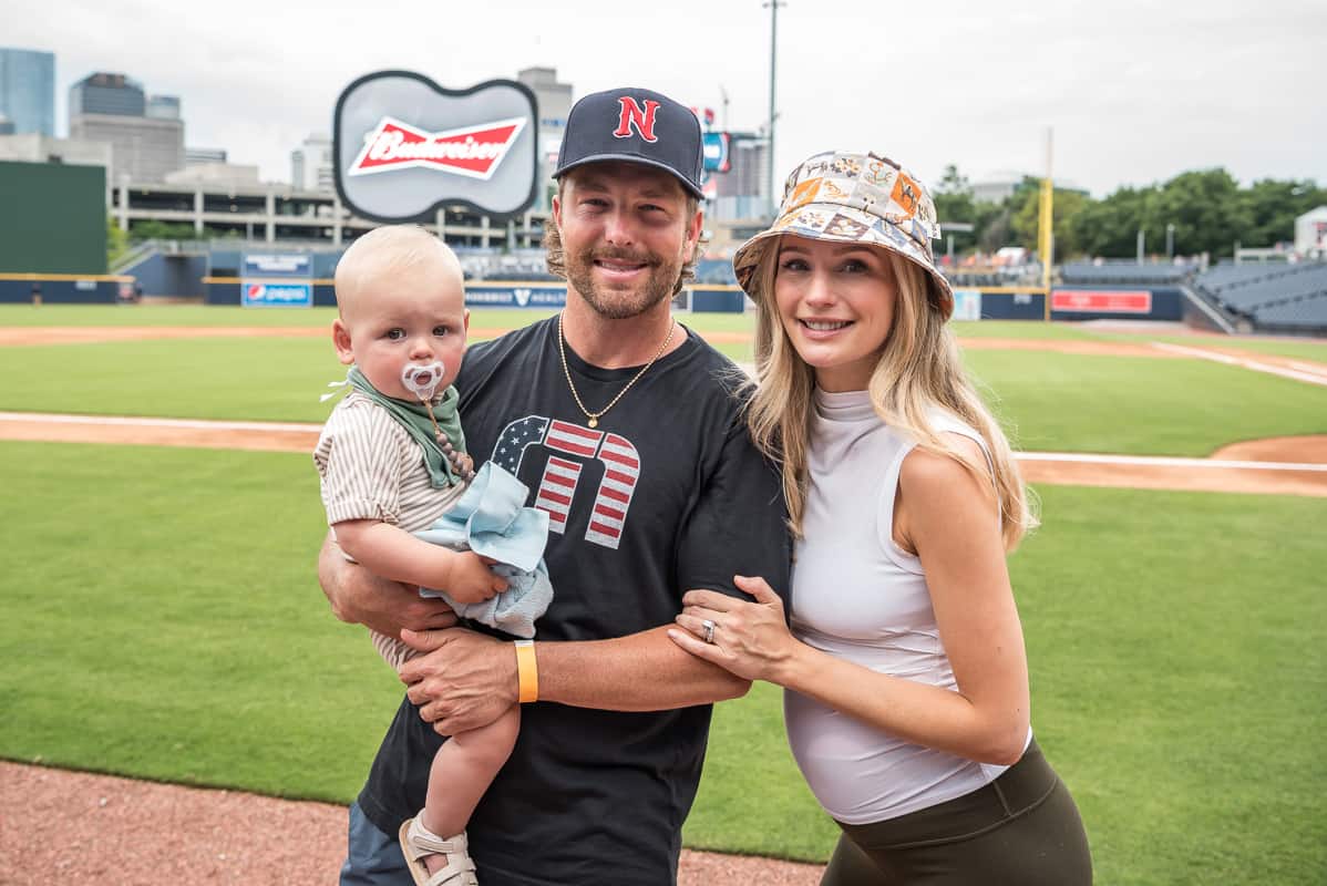 Chris Lane Praises Wife Lauren Lane For Her Latest Act Of Kindness ...