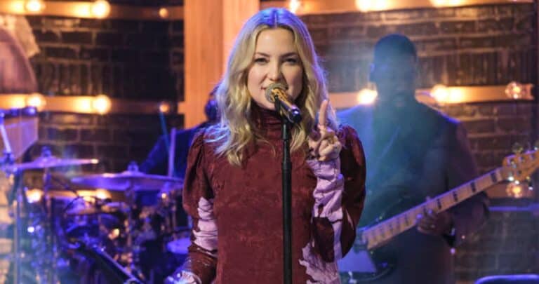 Actress Kate Hudson Nails Chris Stapleton Cover And More During First ...
