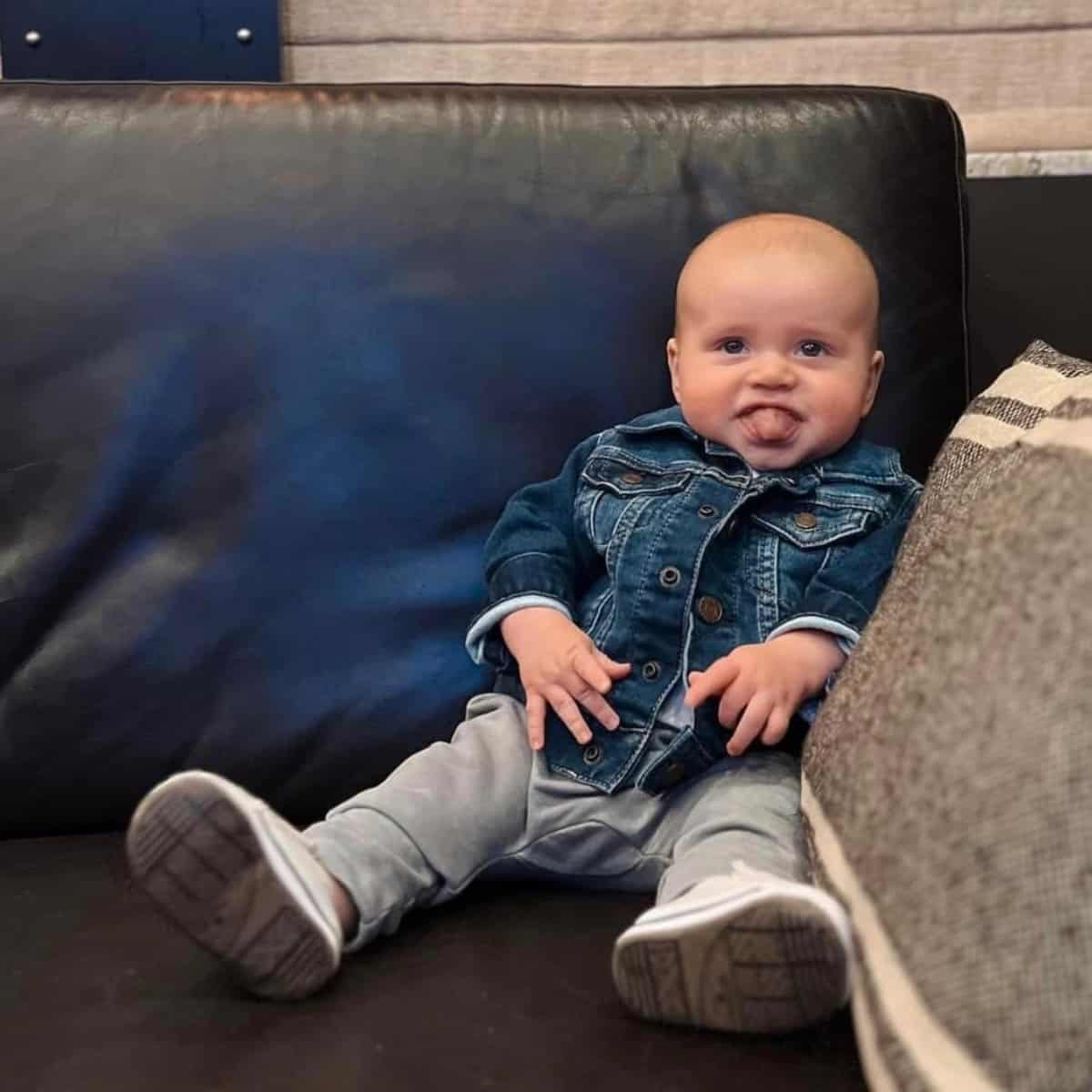 Scotty McCreery Says His Son Avery Enjoys Being A “Road Baby” - Music ...