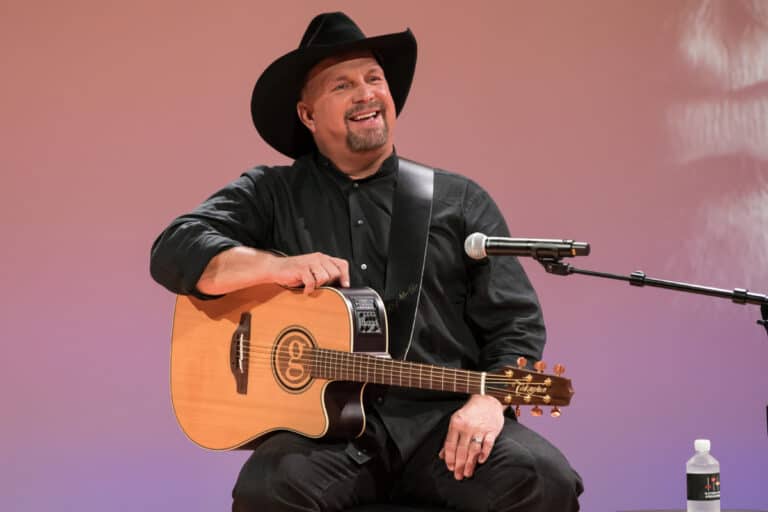 Kenny Chesney, George Strait, Reba McEntire, Luke Bryan, Morgan Wallen ...
