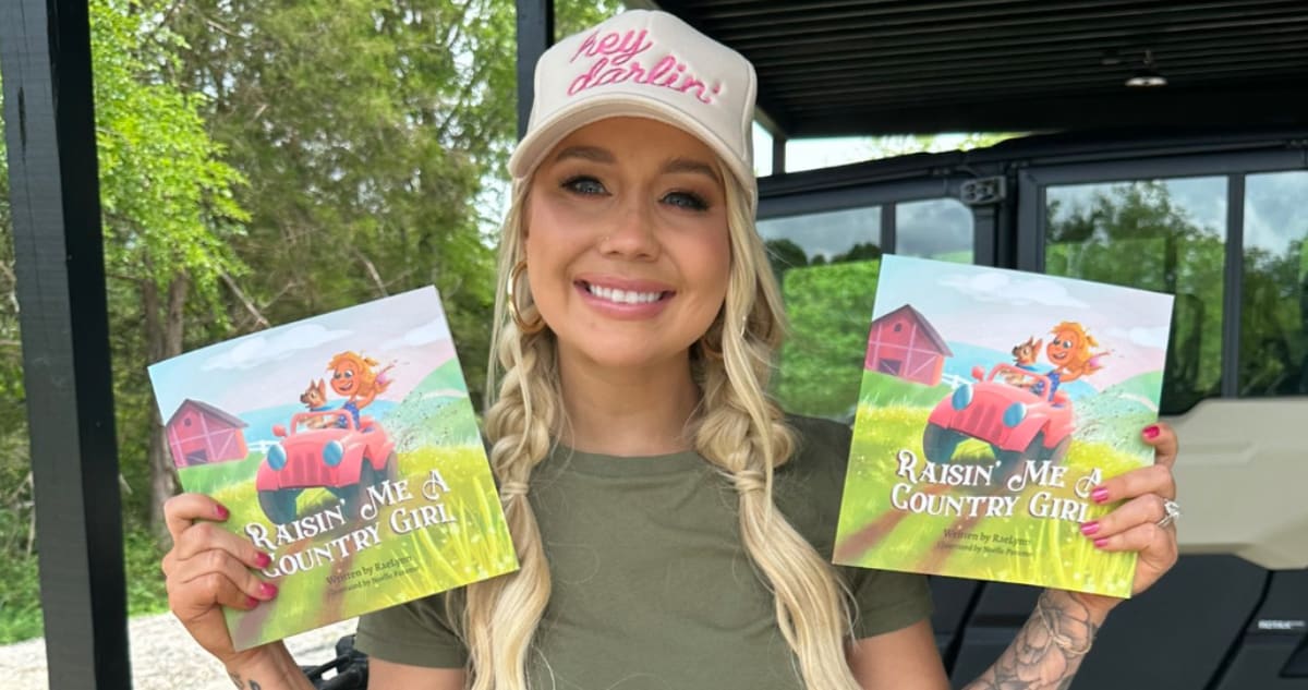 Raelynn's New Book, 'Raisin' Me a Country Girl,' Encourages Kids To ...