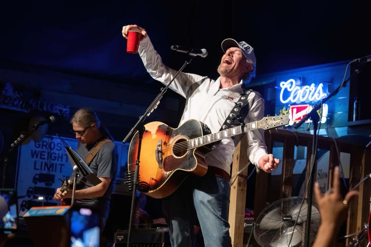 Toby Keith Celebrates 62nd Birthday With Fishing Legend Jimmy Houston ...