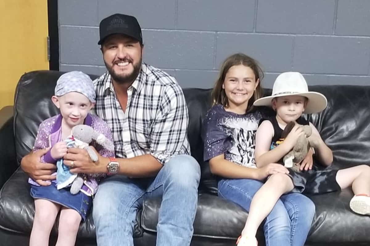 Luke Bryan Makes Dreams Come True For 7-Year-Old Superfan With Terminal ...
