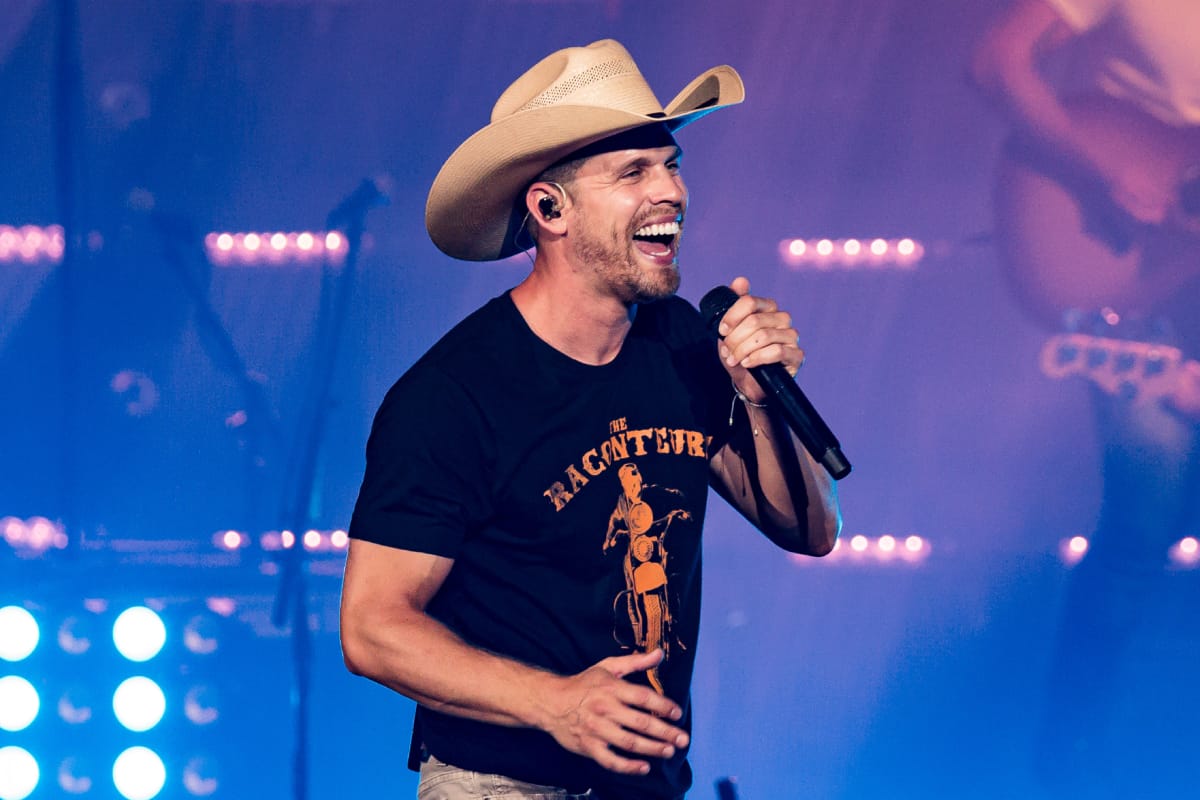 Dustin Lynch Explores His Internal Struggles On New Album, 'Killed the ...