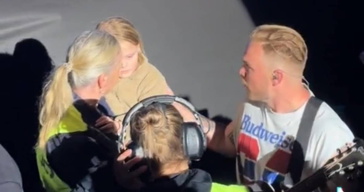 Zach Bryan Stops Concert To Make Dreams Come True For 4-Year-Old Fan ...