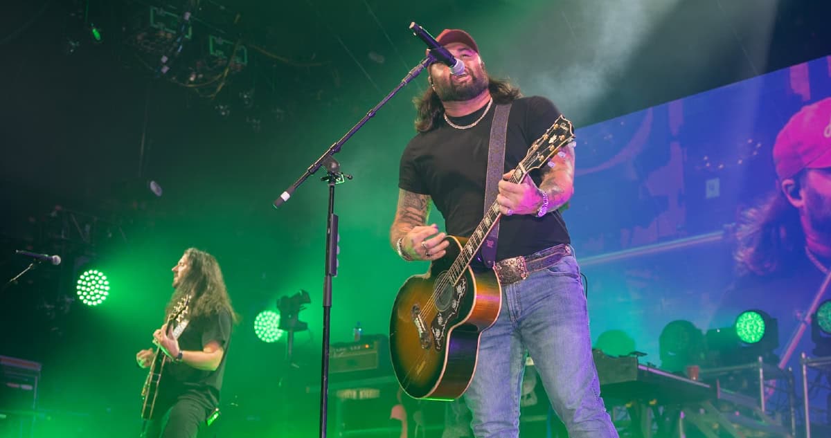 Koe Wetzel Ignites Boston With Electrifying Performance On Damn Near ...