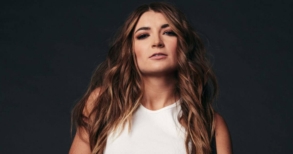 Tenille Townes Departs From Longtime Record Label: Here's Why