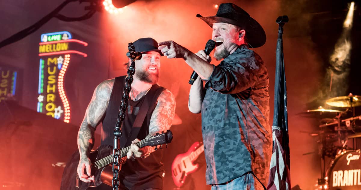 Colt Ford Makes Triumphant Return To Stage, Joining Brantley Gilbert ...