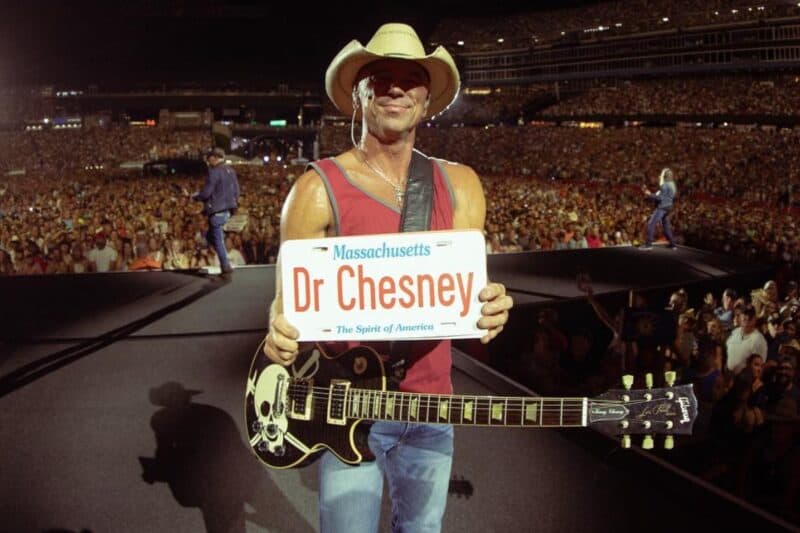 Kenny Chesney Honors Late Dear Friend Jimmy Buffett With Heartfelt ...