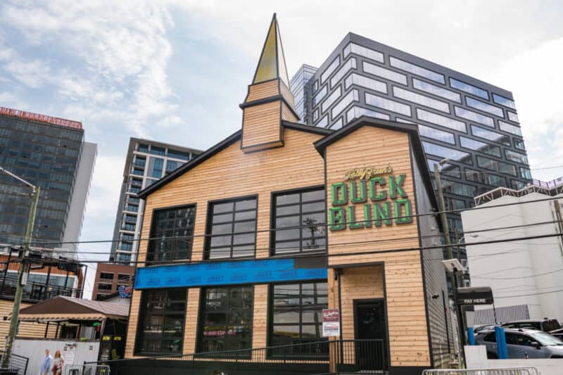Riley Green's Duck Blind: See Inside The Nashville Bar And Food Menu ...