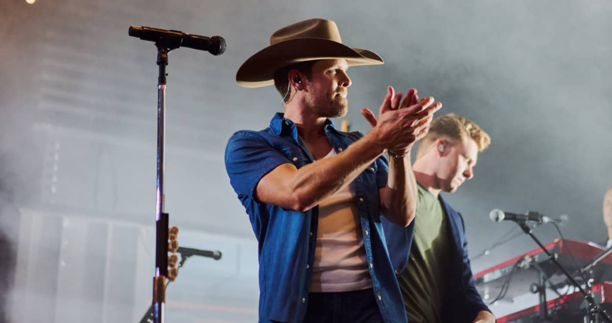 Dustin Lynch Celebrates Career Milestone Of 10 No. 1 Hits With ...