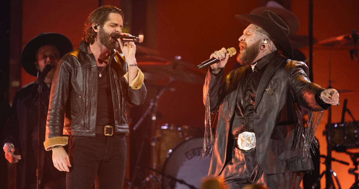 Thomas Rhett And Teddy Swims Stun With Soulful, Show-Stopping Medley At ...