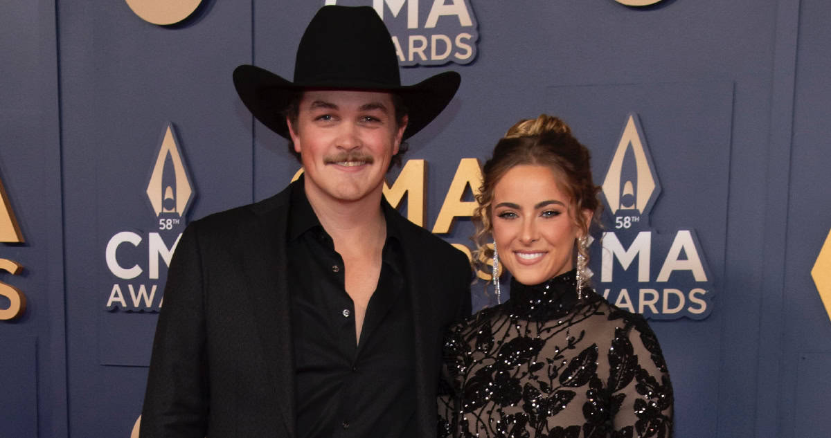 Zach Top And His Girlfriend Amelia Make Dazzling Red Carpet Debut at ...