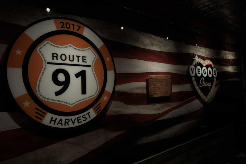 Jason Aldean Honors Route 91 Victims With Special Tribute At Las Vegas ...