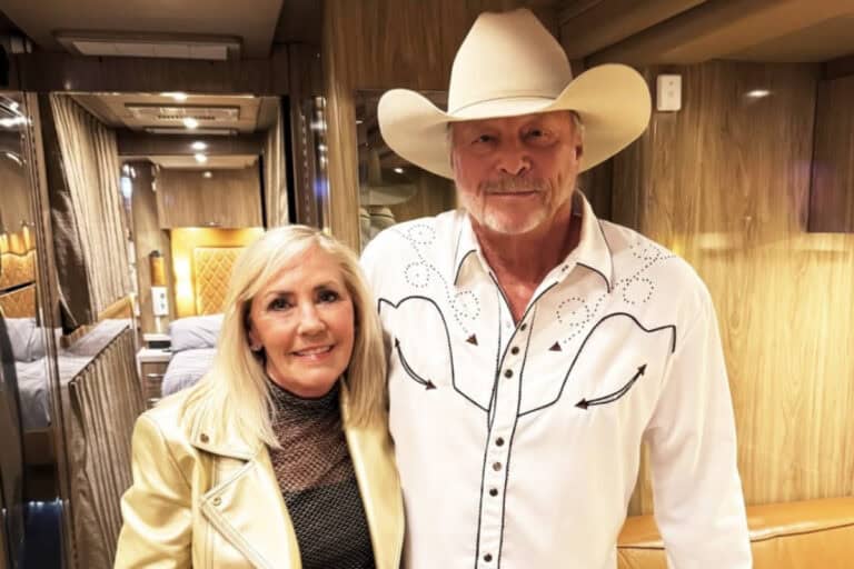 Country Music Legend Alan Jackson Holds Back Tears Accepting ACM ...