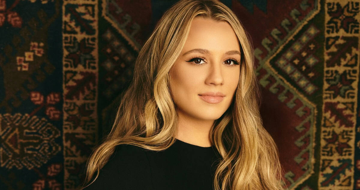 Gabby Barrett Announces 2025 Life I'm Living Tour With 30 U.S. Dates ...