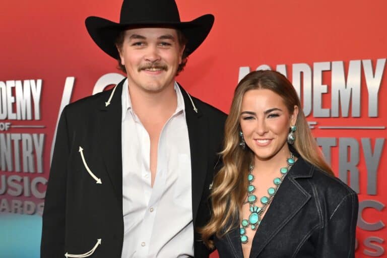 Zach Top And Girlfriend Amelia Enjoy Date Night At 2025 ACM Awards ...