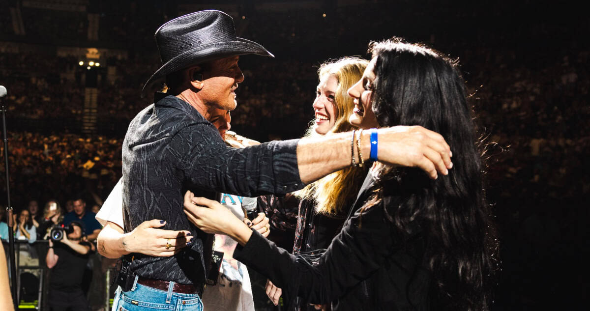 Tim McGraw Makes Triumphant Return With Hit-Filled Set at Music City ...