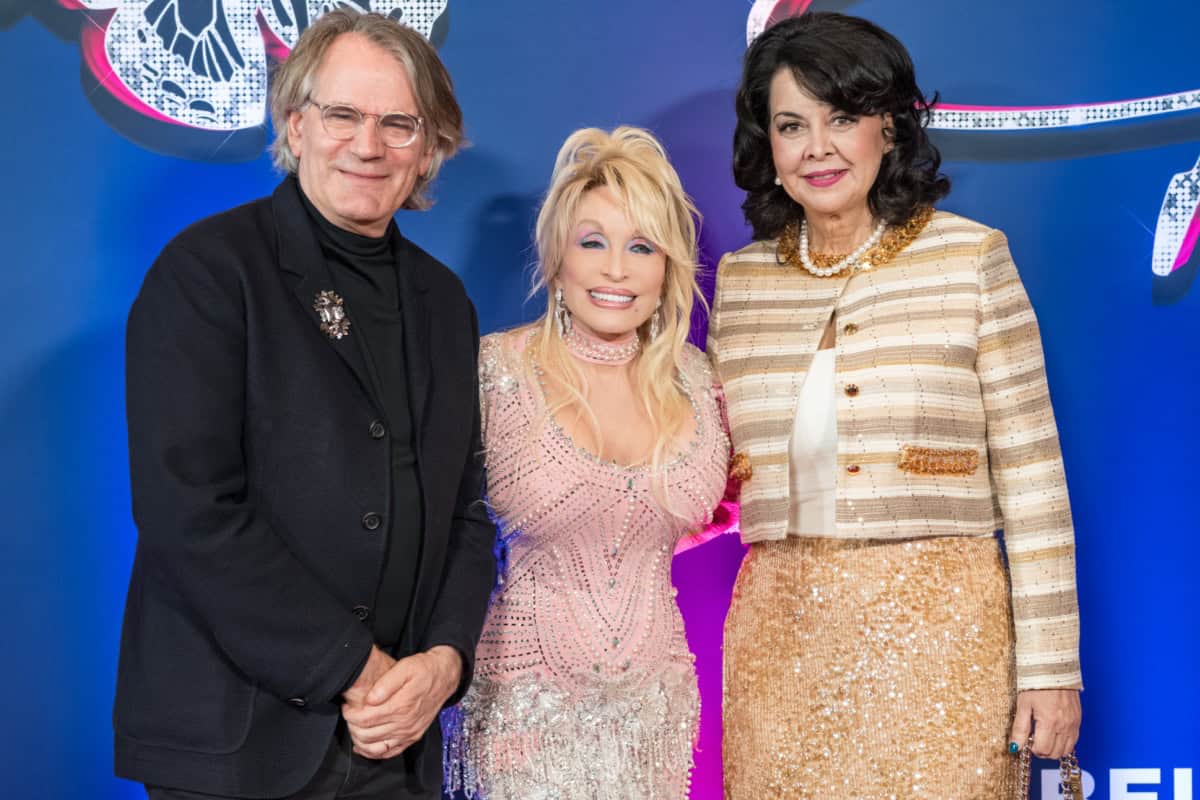 Dolly Parton Celebrates Nashville Premiere of DOLLY: A True Original ...