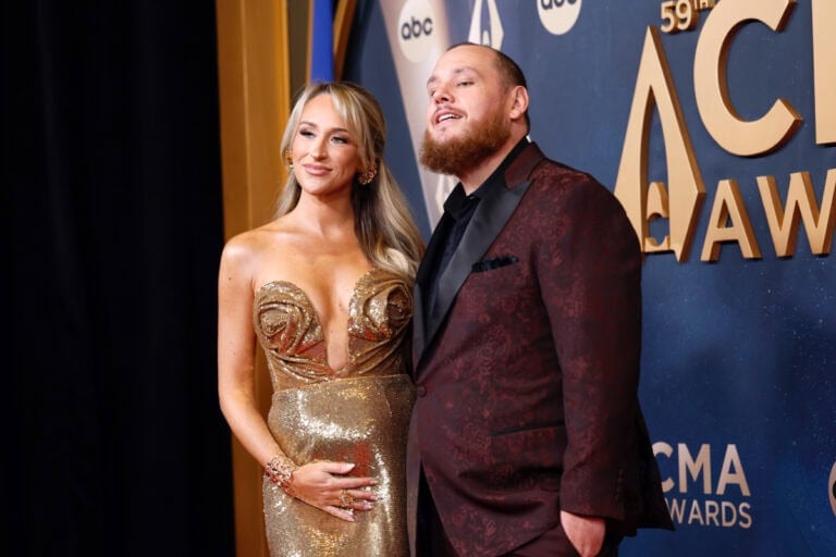 Luke Combs And Pregnant Wife Nicole Combs Enjoy Date Night at 2025 CMA Awards - Music Mayhem
