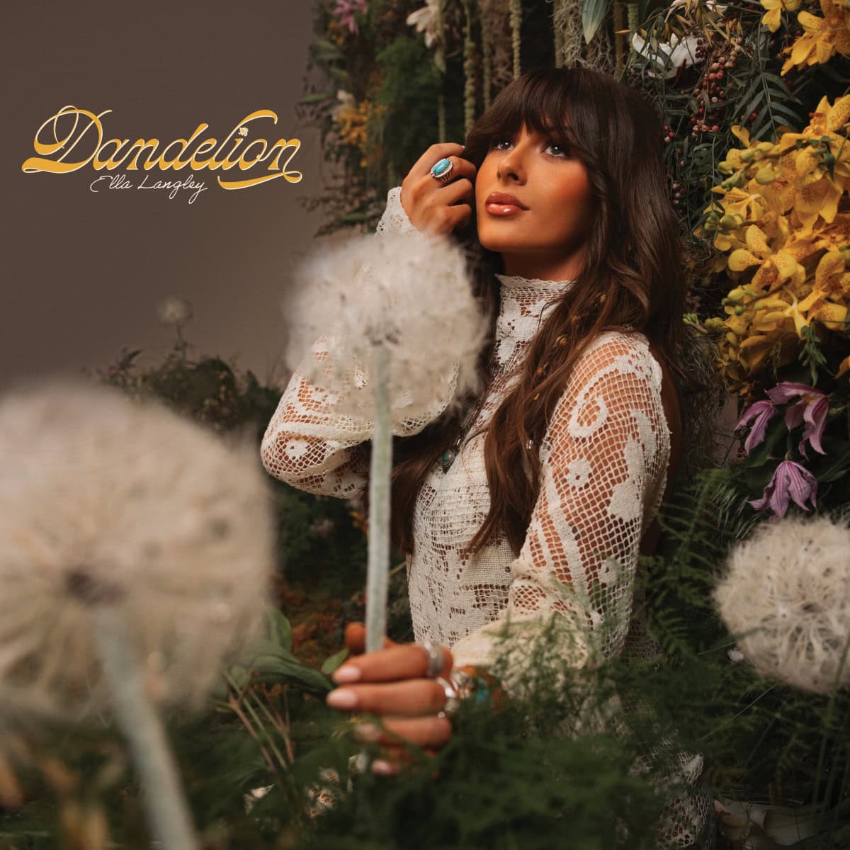 Ella Langley Blooms With "Dandelion," A Confident Anthem About ...