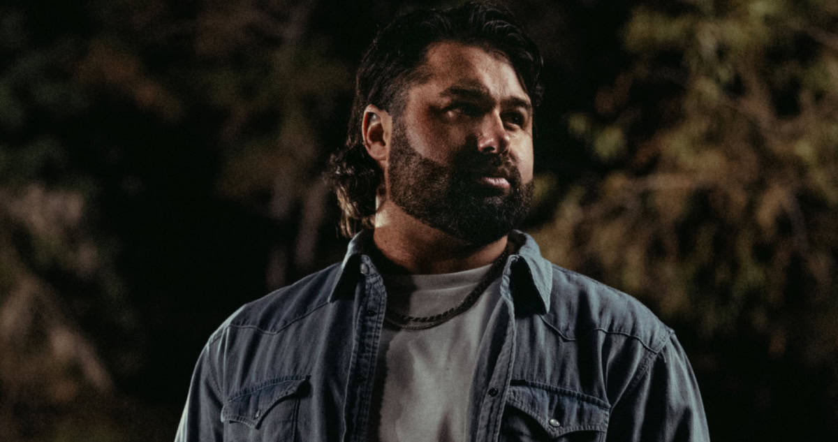Koe Wetzel Releases Reflective Country-Rock Anthem, "Time Goes On ...